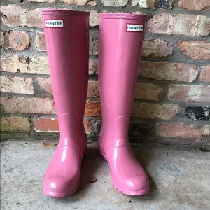 Hunter Shoes | Iso Burgundy Red Or Green Boots | Poshmark